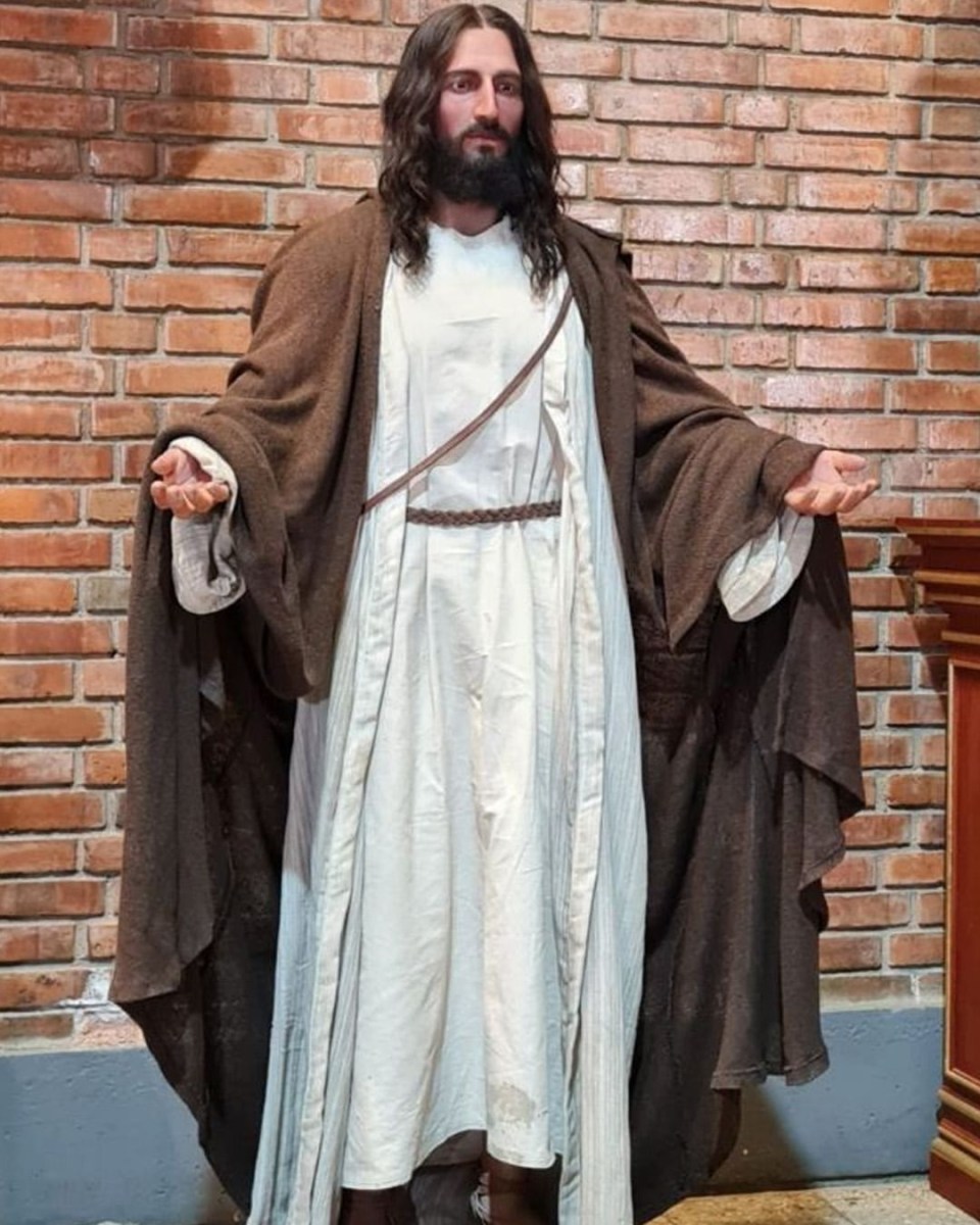 Presentan una escultura hiperrealista de Jesús – Noticias de Aquí