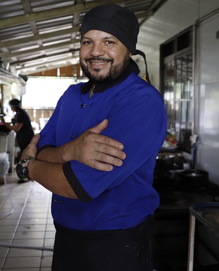 Chef venezolano une culturas en la frontera de Brasil – Noticias de Aquí