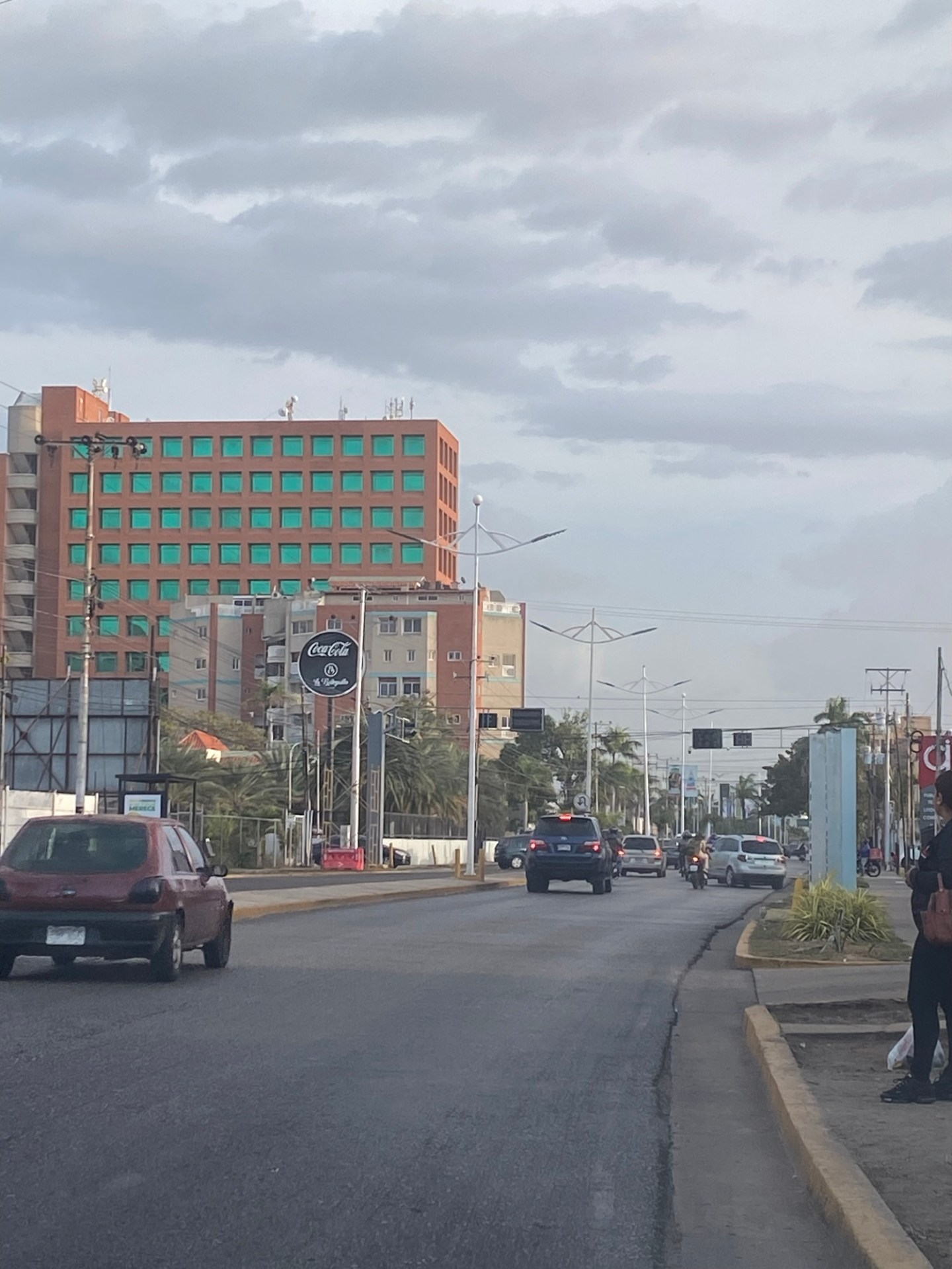 Cerrarán un tramo de la Av. Principal de Lechería por inauguración de ...